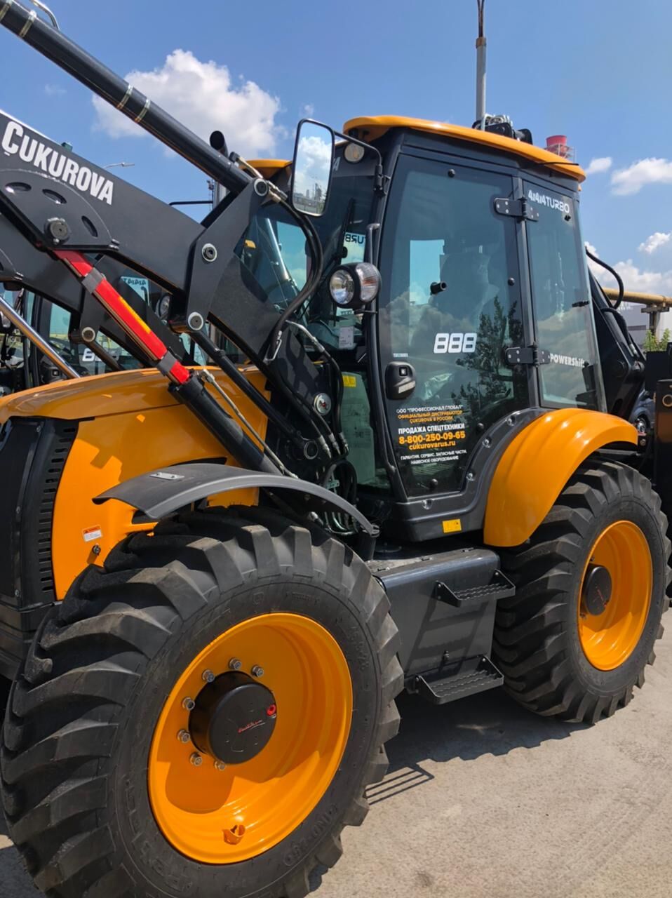 Экскаватор-погрузчик Cukurova 888 купить в СПб с доставкой по России от компании Агрокомплект